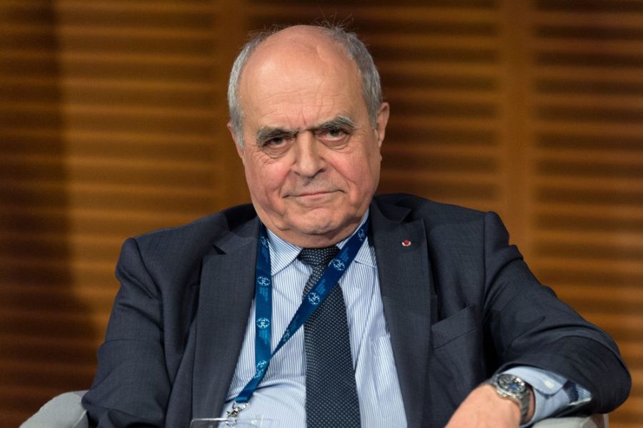 Alain Dumenil ce qui a fait son succès - Le théatre sur internet, un ...